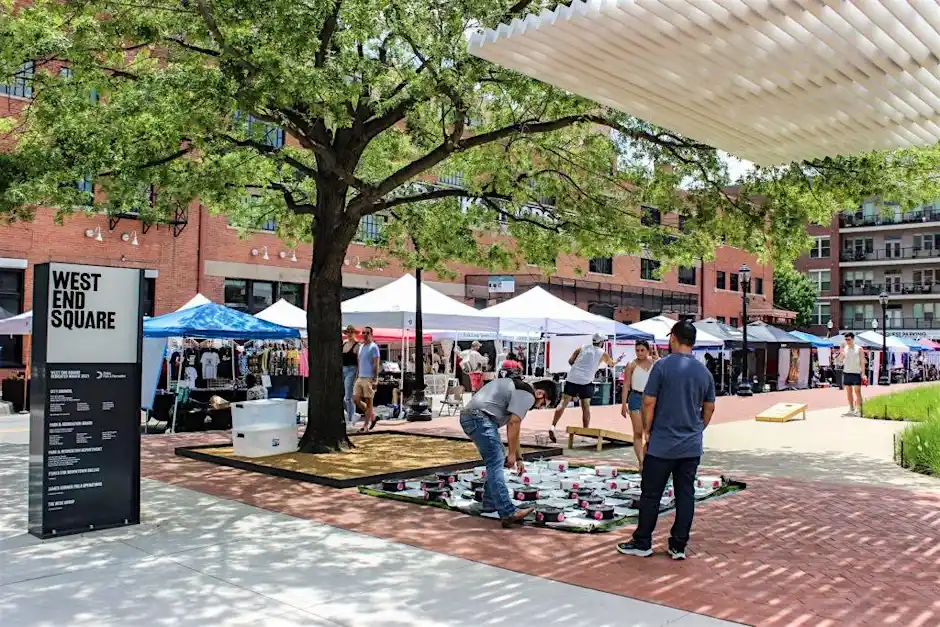 Things To Do – Dallas West End